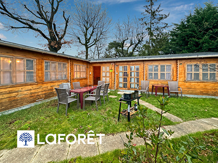 Maison à vendre - Viry-Châtillon, Le Plateau - 5 pièces - 3 chambres