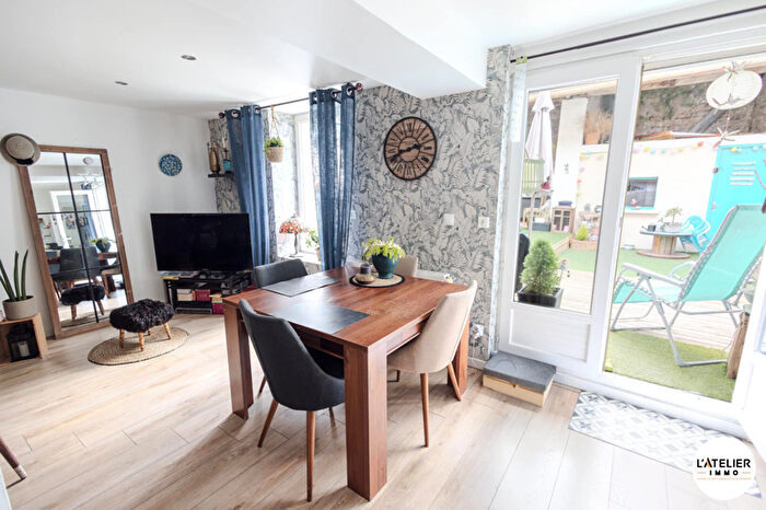 Maisons à vendre et appartements à louer - 3