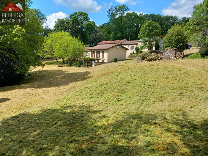 Maison à vendre - Saint-Amans-Valtoret - 6 pièces - 3 chambres