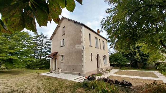 Maison 8 pièces à vendre à Huismes