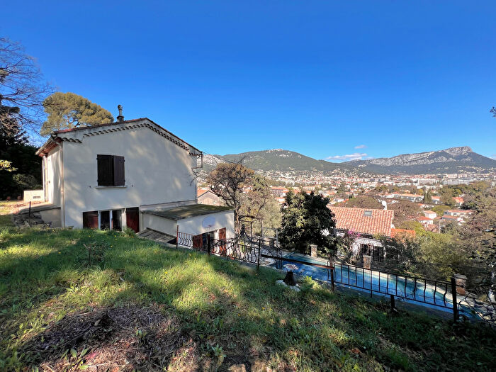 Maison à vendre - Toulon, La Serinette, La Barre - 5 pièces - 3 chambres