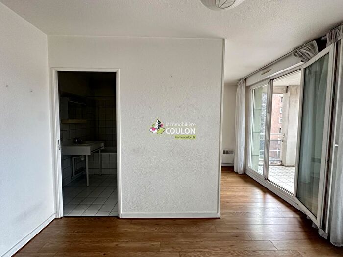 Appartement à louer - Clermont-Ferrand, Herbet, Brezet, Saint-Jean - 1 pièce