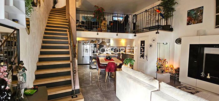 Maison à vendre - Mallemort - 5 pièces - 3 chambres