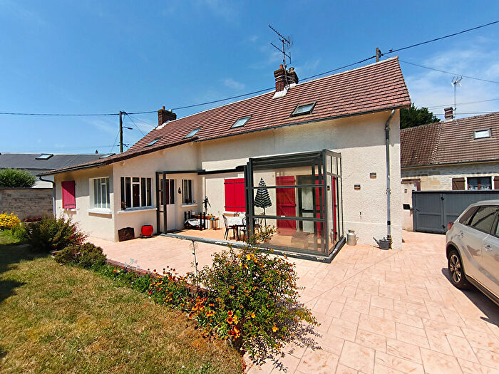 Maison 7 pièces à Crouy-en-Thelle, à vendre