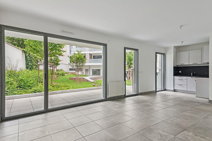 Appartement 2 pièces à Villeurbanne, Ferrandière, Maisons Neuves, à louer