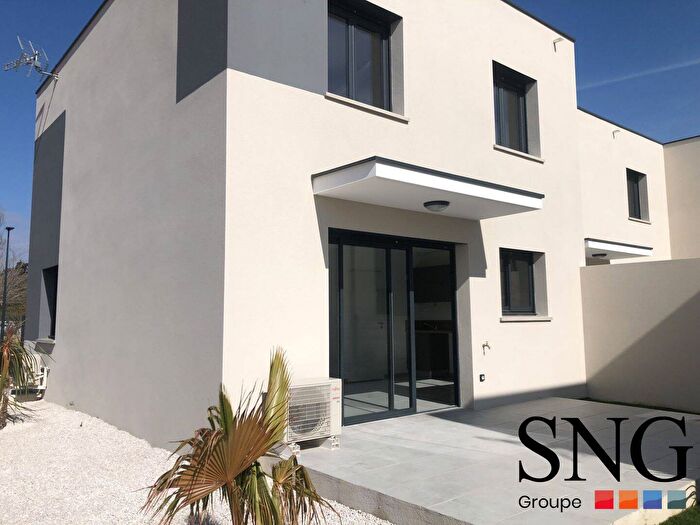 Maison 4 pièces à louer à Peripherie, Sérignan