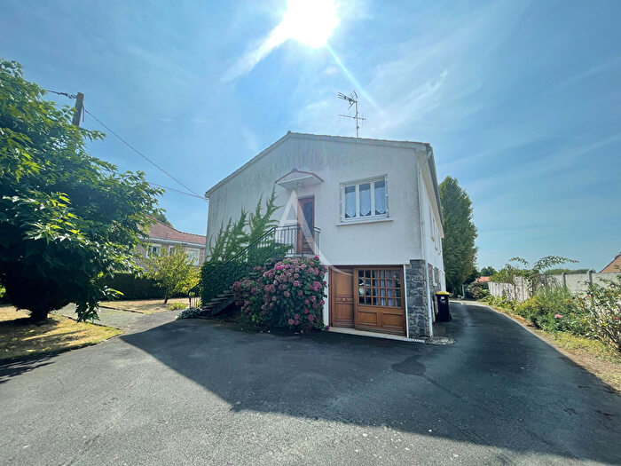 Fontenay-le-Comte, Le Porteau, Rabelais : Maison 8 pièces à vendre