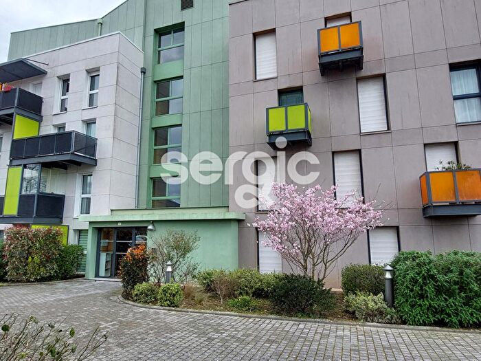 Appartement à vendre - Saint-Barthélemy-dAnjou - 4 pièces - 3 chambres