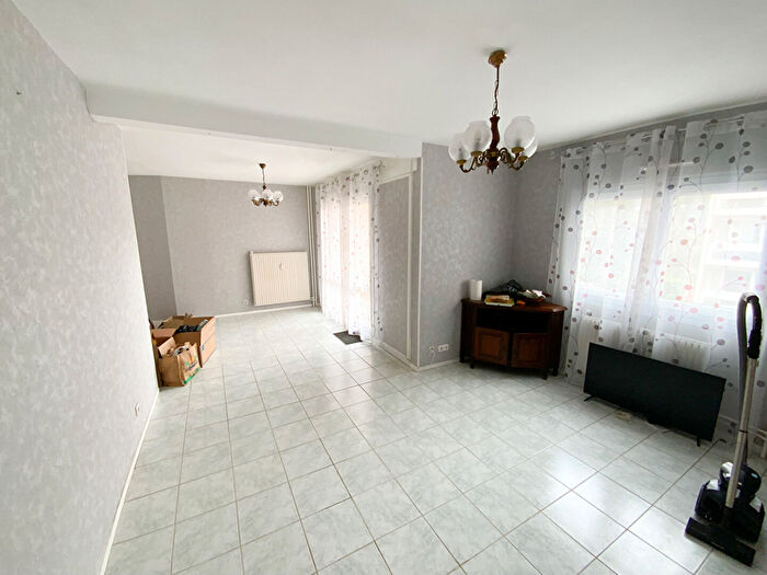 Appartement à vendre - Le Creusot - 4 pièces - 3 chambres