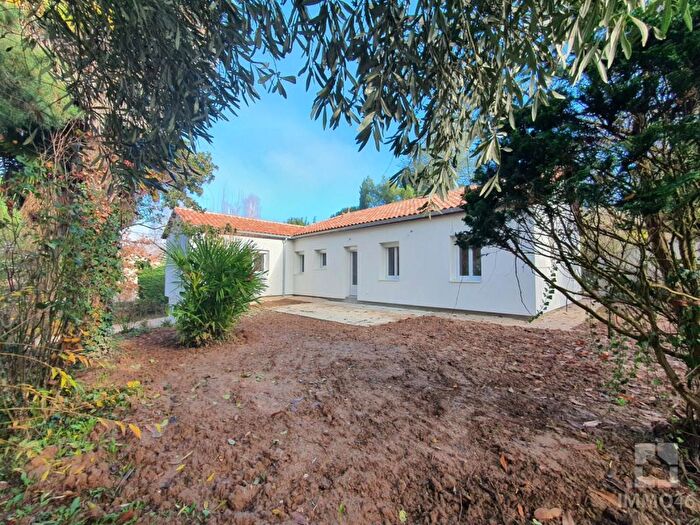 Maison à louer - Cahors, Cabessut - 5 pièces - 4 chambres