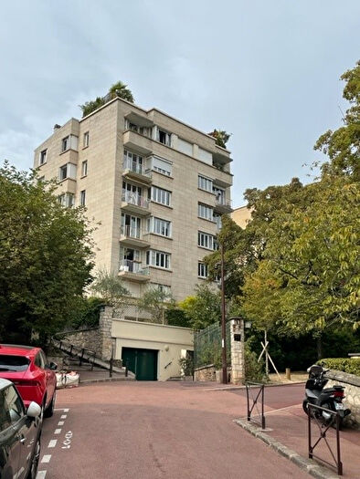 Appartement à louer - Saint-Cloud, Coteaux, Bords de Seine - 3 pièces - 2 chambres