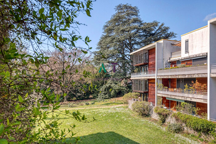 Appartement à vendre - Meylan, Haut Meylan, Charlaix - 2 pièces - 1 chambre