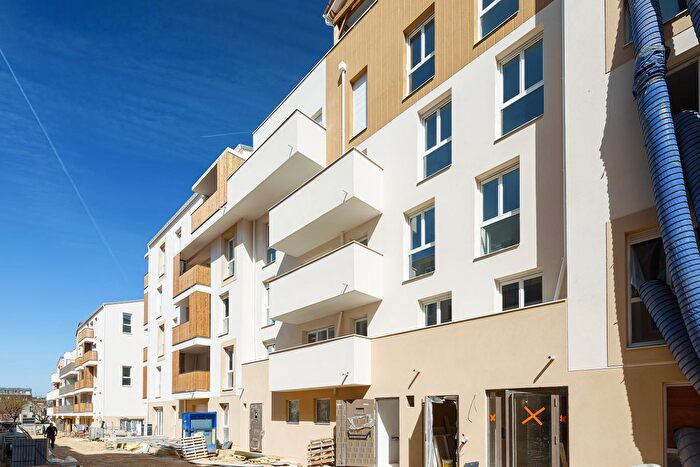 Lognes, Mandinet Nord, Tour d'Auvergne : Appartement 3 pièces à louer