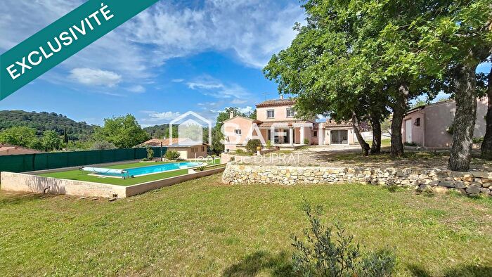 Maison à vendre - Rocbaron - 8 pièces - 4 chambres