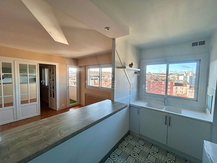 Appartement à vendre - Poissy, Centre-ville - 2 pièces - 1 chambre