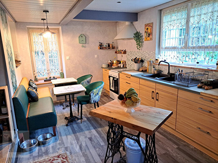 Maison à vendre - Montfort-sur-Boulzane - 8 pièces - 3 chambres