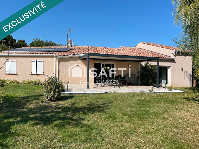 Maison à vendre - Puygouzon - 6 pièces - 4 chambres