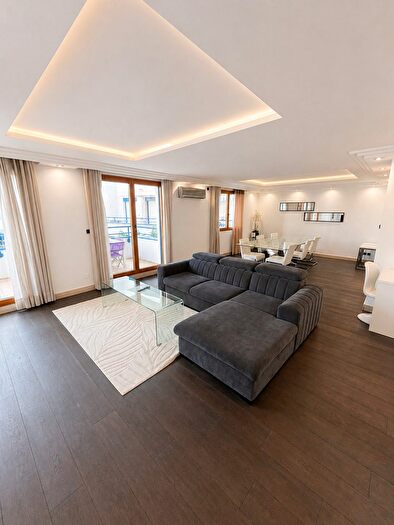 Appartement 5 pièces à Villeurbanne, Les Poulettes, à vendre