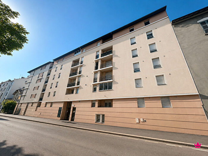 Appartement 3 pièces à louer - Saint-Fons, Centre-ville, Chassagnon
