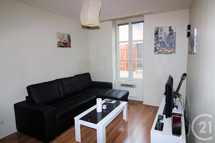 Riom, Centre-ville : Appartement 2 pièces à louer