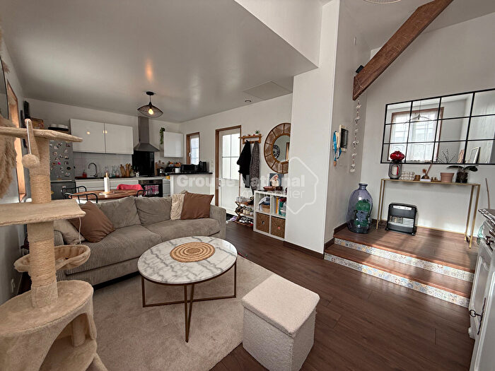 Appartement à vendre - Villeneuve-les-Sablons - 3 pièces - 2 chambres