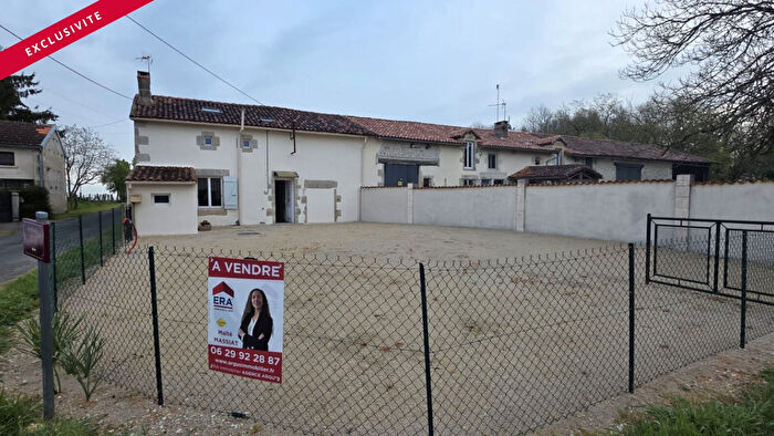 Maison 4 pièces à vendre à Lizant