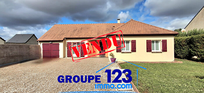 Maison à vendre - Guerchy - 5 pièces - 3 chambres