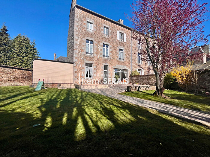 Maison à vendre - Flers, Ouest - 9 pièces - 7 chambres