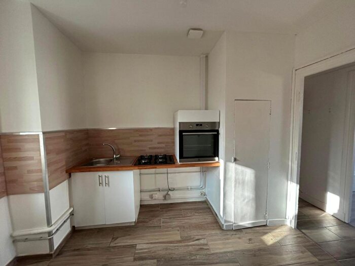Appartement à louer - Montbrison, Beauregard, Maupas - 3 pièces - 2 chambres