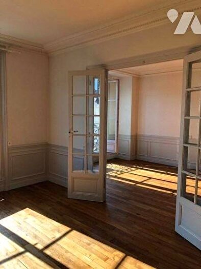 Appartement à louer - Compiègne - 4 pièces - 2 chambres