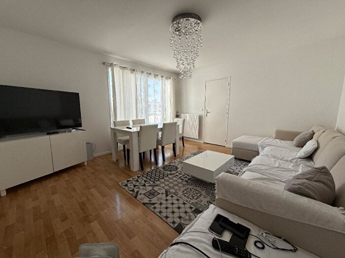 Appartement à vendre - Bondy - 3 pièces - 2 chambres