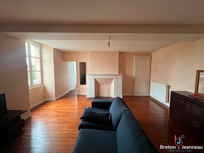 Appartement à louer - Laval, Hilard - 2 pièces - 1 chambre