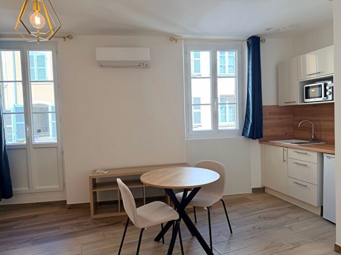 Appartement 1 pièce à Toulon, Centre-ville, à louer