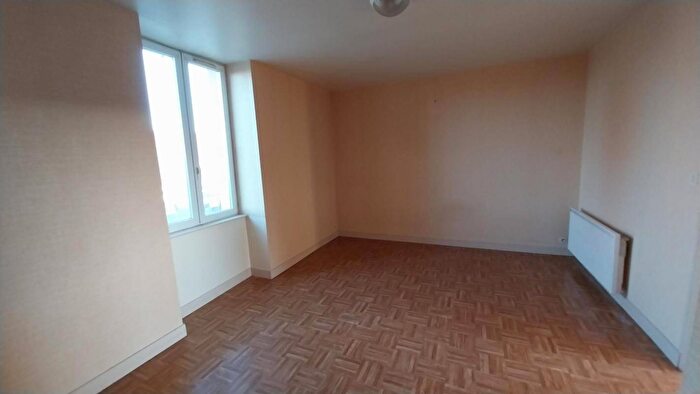 Appartement à louer - Lanouaille - 2 pièces - 1 chambre