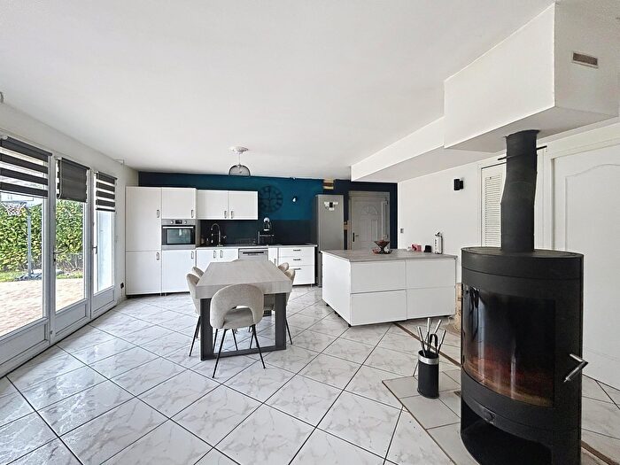 Maison à vendre - Estrablin - 4 pièces - 3 chambres