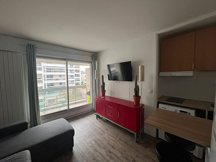 Appartement à louer - Boulogne-Billancourt, Jean Jaurès, Reine - 1 pièce