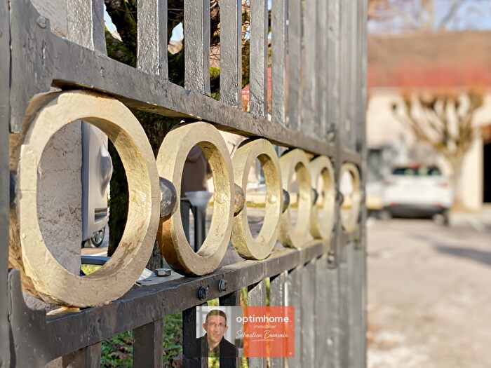 Appartement à vendre - Dole, Mesnils, Pasteur - 4 pièces - 2 chambres