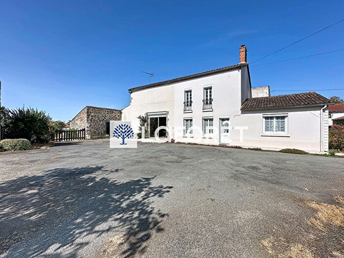 Maison 5 pièces à vendre à Nueil-les-Aubiers