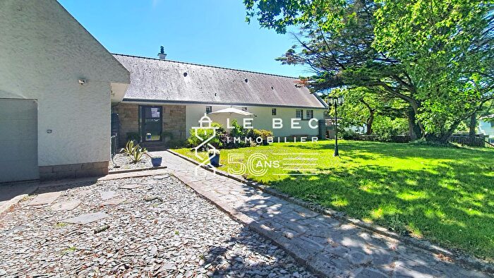 Kervignac : Maison 8 pièces à vendre