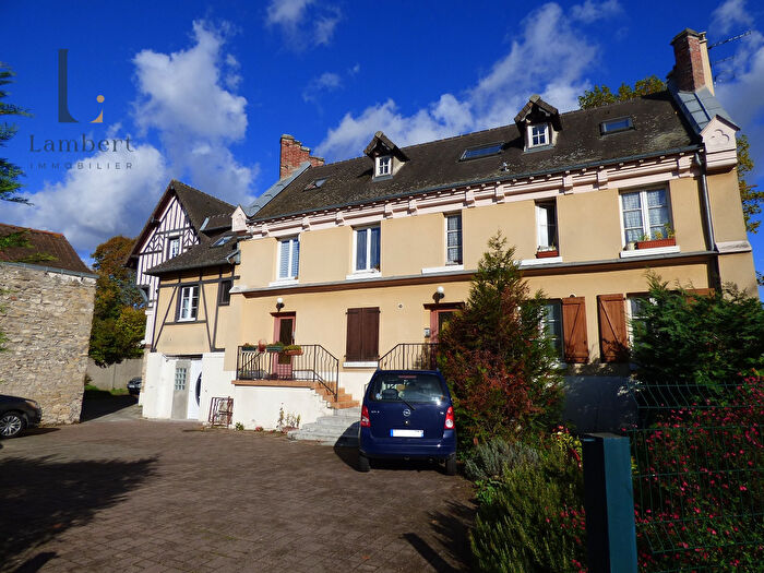 Appartement à louer - Verneuil-sur-Seine, Centre-ville, Gare - 1 pièce