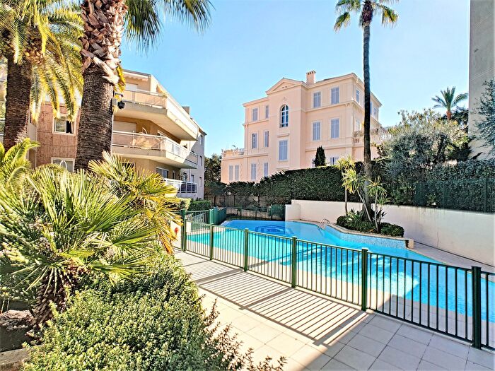 Appartement à vendre - Cannes, Prado, République - 1 pièce