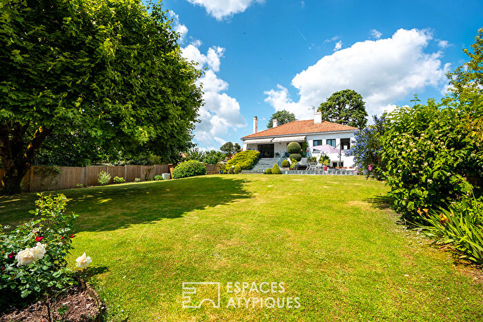 Maison à vendre - Vallet - 9 pièces - 5 chambres