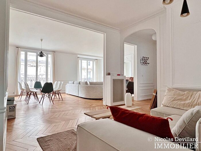 Appartement à louer - Ecole Militaire, Paris ème arrondissement - 6 pièces - 4 chambres