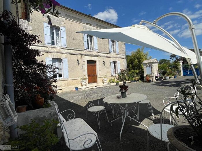 Maison à vendre - Villetoureix - 5 pièces - 4 chambres