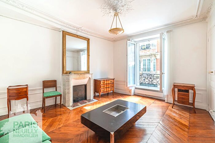 Appartement à vendre - Paris e , Passy, Maison de la Radio, Muette-Sud - 4 pièces - 3 chambres