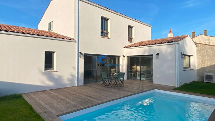 Maison 6 pièces à louer à Angoulins