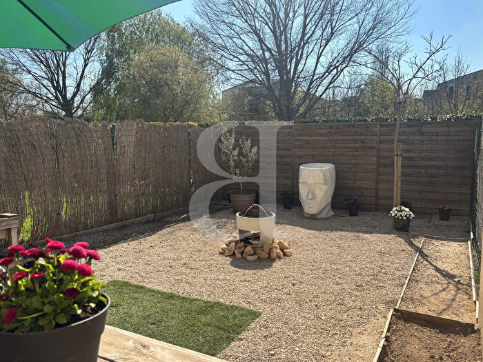 Maison à vendre - LIsle-sur-la-Sorgue, Villevieille - 3 pièces - 2 chambres