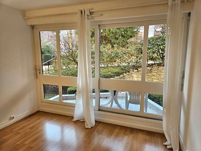 Appartement à louer - Nouvelle France, Le Chesnay-Rocquencourt - 1 pièce