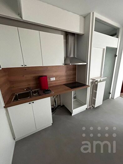 Maison à louer - Saint Augustin, Tauzin, Alphonse Dupeux, Bordeaux - 4 pièces - 4 chambres