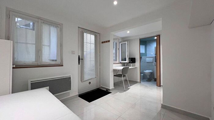 Appartement 1 pièce à Grangier, Dijon, à louer